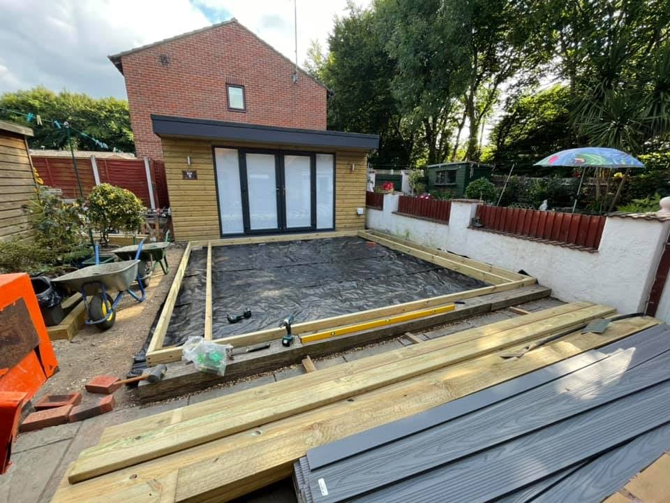 Composite Decking - LW Carpentry