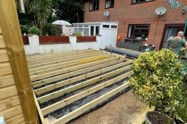 Composite Decking - LW Carpentry