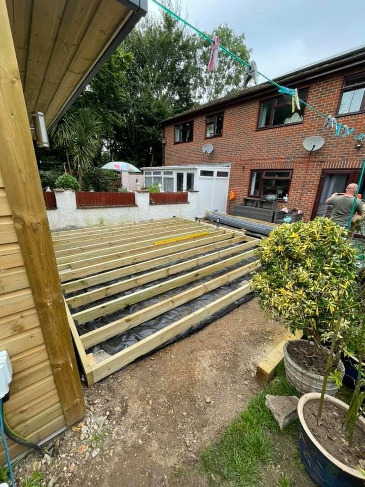 Composite Decking - LW Carpentry