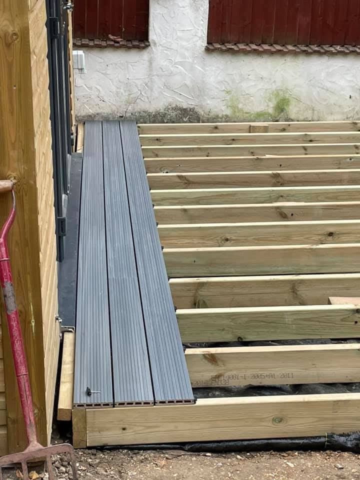 Composite Decking - LW Carpentry